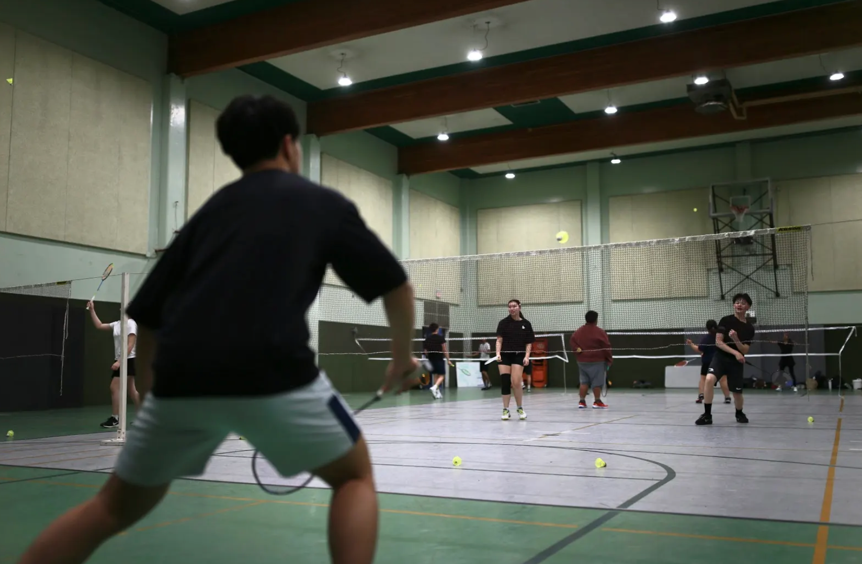 Behind the Birdie: A Look Into Badminton Practice – The Mariner Explorer